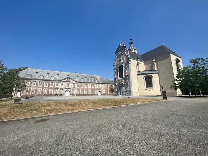Wandelen door de heide: op stap in de omgeving van de abdij van ...