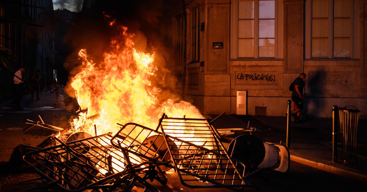 Meer dan duizend veroordelingen na rellen in Franse steden | Buitenland ...