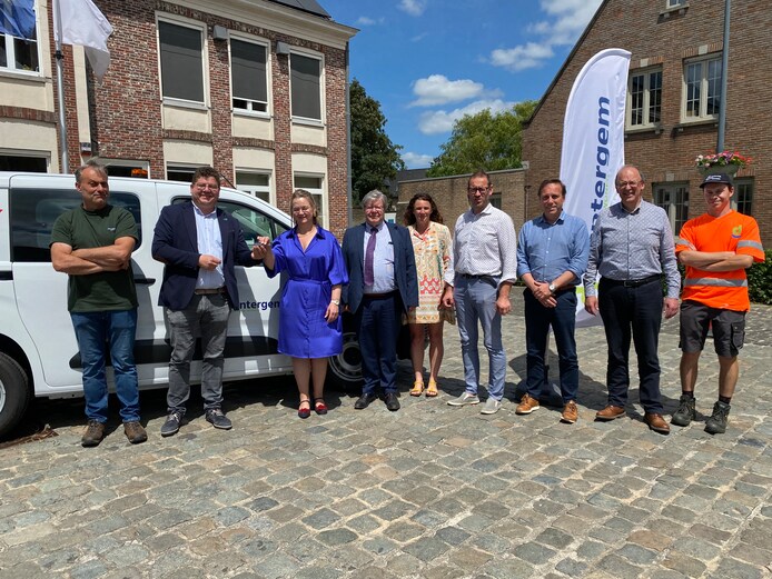 Dentergem schaft elektrische wagen voor rattenbestrijding aan ...