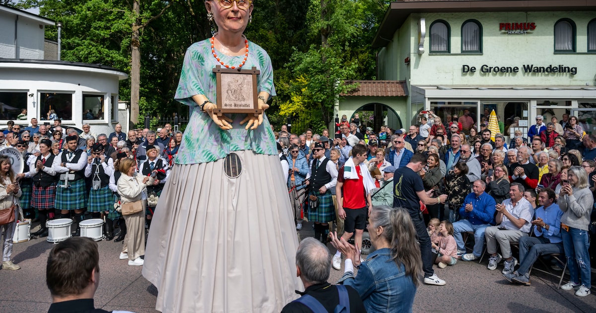 IN BEELD. Bosbegankenis wordt één groot volksfeest, met doop van nieuwe ...