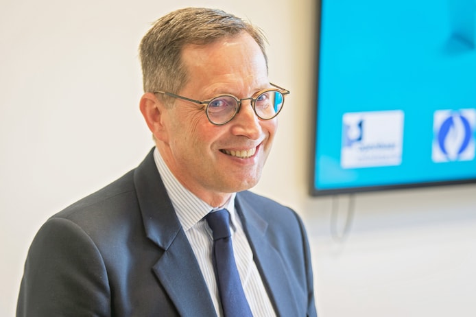 Marc Peeters is niet langer CEO van Universitair Ziekenhuis Antwerpen ...