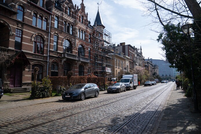 HUIZENJACHT. Zurenborg, meest gewilde wijk van Antwerpen: “800.000 euro ...
