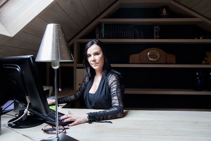Tiende thriller van Anja Feliers slaat nieuwe weg in: “De mystieke ...