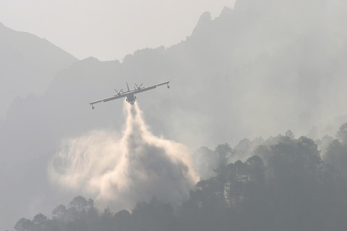 Brand verwoest meer dan 120 hectare vegetatie in de Franse Ardèche ...