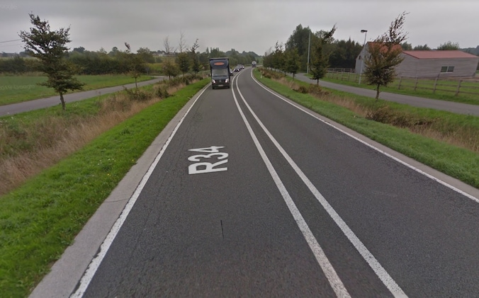 Bestuurster (55) belandt met auto in gracht naast ring van Torhout ...