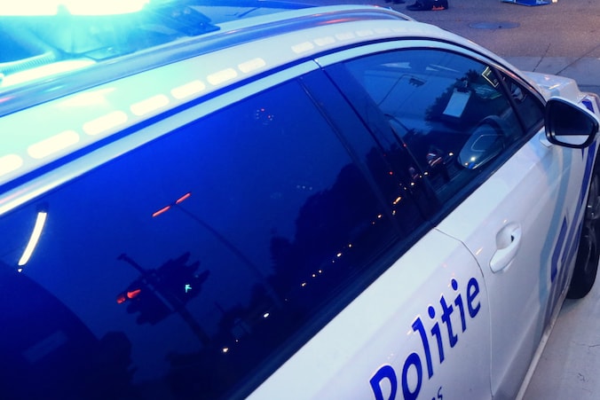 Dieven maken gat in zijkant van werkcamionette in Vosselaar | Regio ...