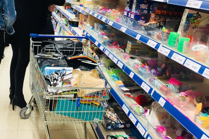 Fransen veroordeeld voor diefstal van verzorgingsproducten bij Action ...