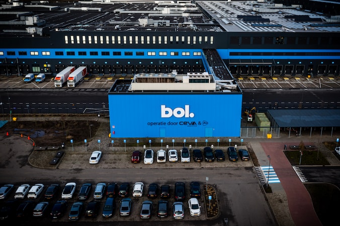 Bol.com onder vuur na klachten van Nederlandse verkopers over ...