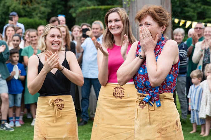Haar botercrème mislukte bijna, maar toch wint Vanessa ‘Bake Off ...