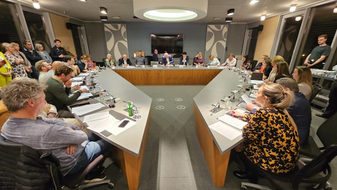 Gemeenteraad in Putte: wissel in N-VA-fractie en financiële agenda ...