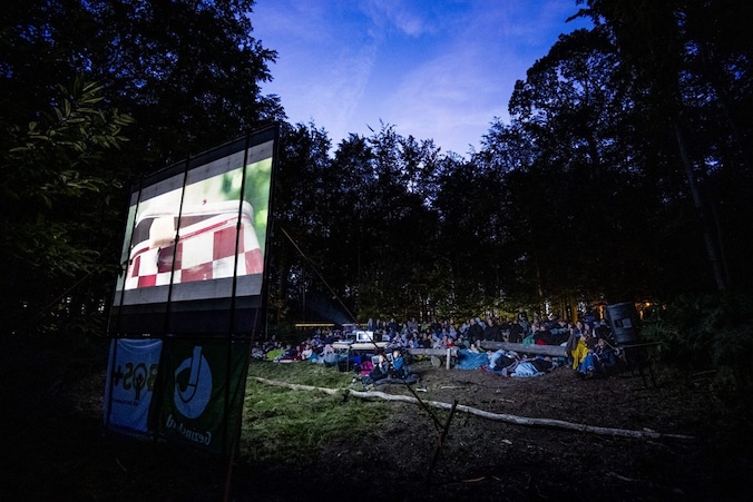 Hove zoekt vrijwilligers voor Film in het Bos en Hove Feest | Regio ...