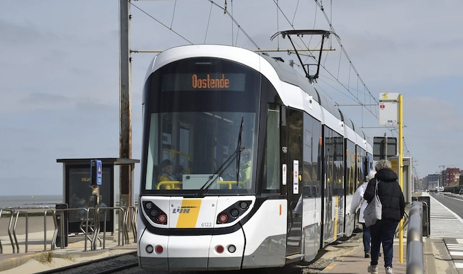 Extra laatavondtrams en -bussen tijdens verlengd weekend in regio ...