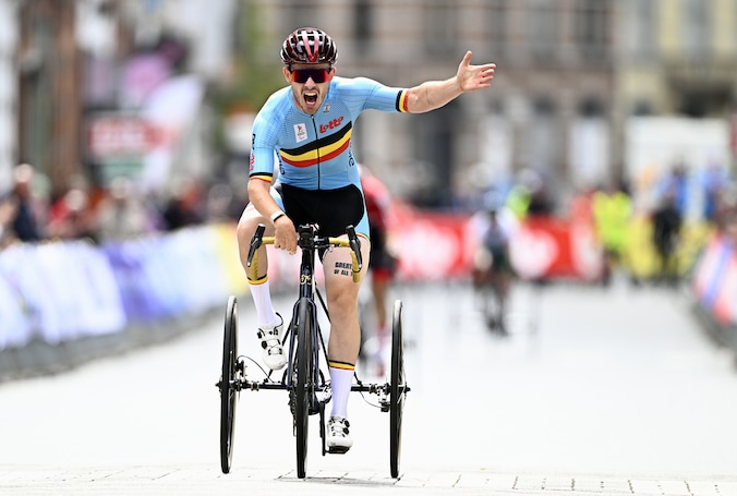 Dubbel EK-goud voor Tim Celen op Europees kampioenschap G-wielrennen ...