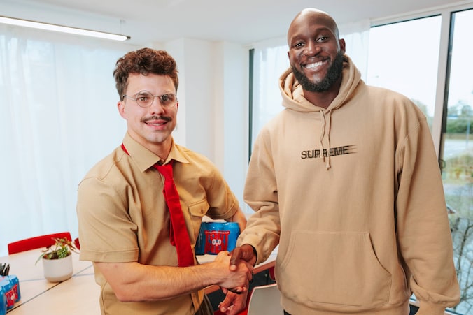 Ook Romelu Lukaku investeert in het bier van Average Rob: “Zot om zo’n ...