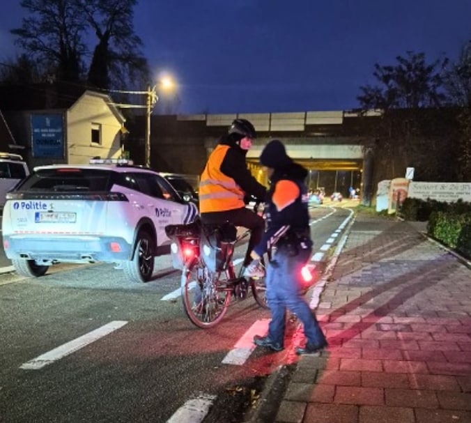 Man (32) haalt snelheid van ruim 25 km/u met zijn elektrische fiets ...