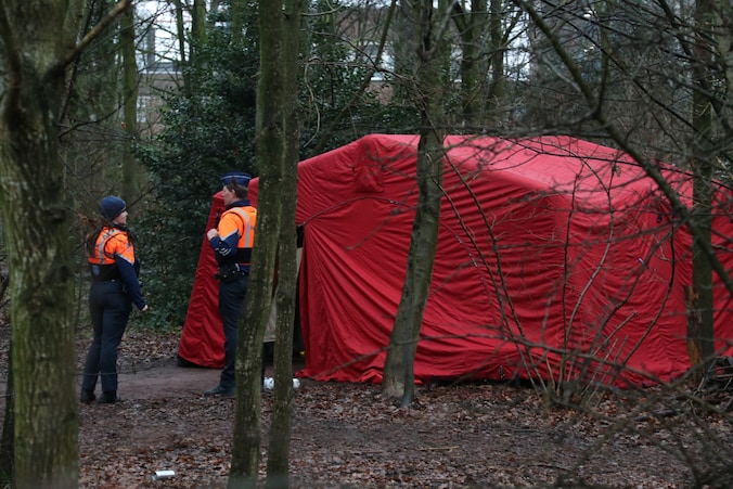 Oudere man dood aangetroffen in stadspark van Sint-Niklaas | Regio | HLN.be