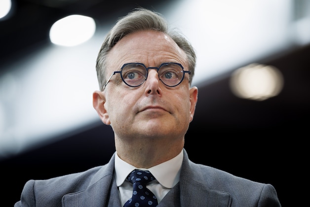 Premier De Wever pleit voor deal met Rusland: “Europese leiders geven ...