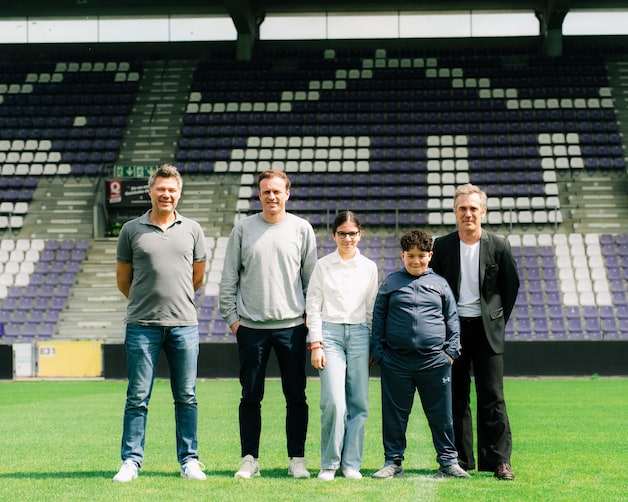 Nourdin en Alessia nemen voor één dag plaats van Beerschot-CEO Steve ...