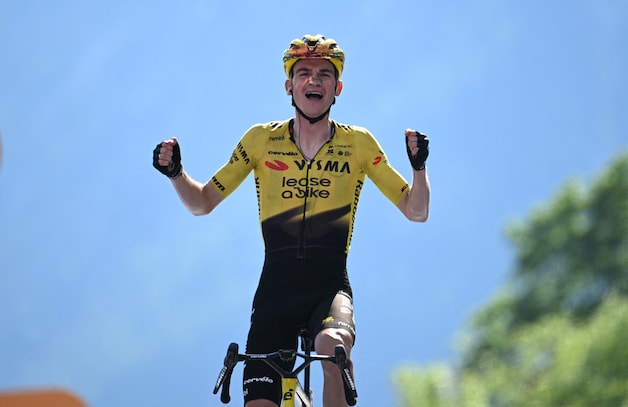 Perfecte dag voor Visma-Lease a Bike: Sepp Kuss wint koninginnenrit ...
