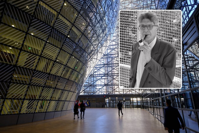 Belgische trots Philippe Samyn (77), ontwerper van het Europagebouw ...