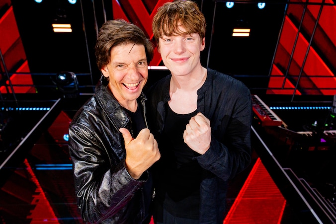 ‘The Voice’-winnaar Bas Serra (17) maakt livedebuut op Suikerrock én ...