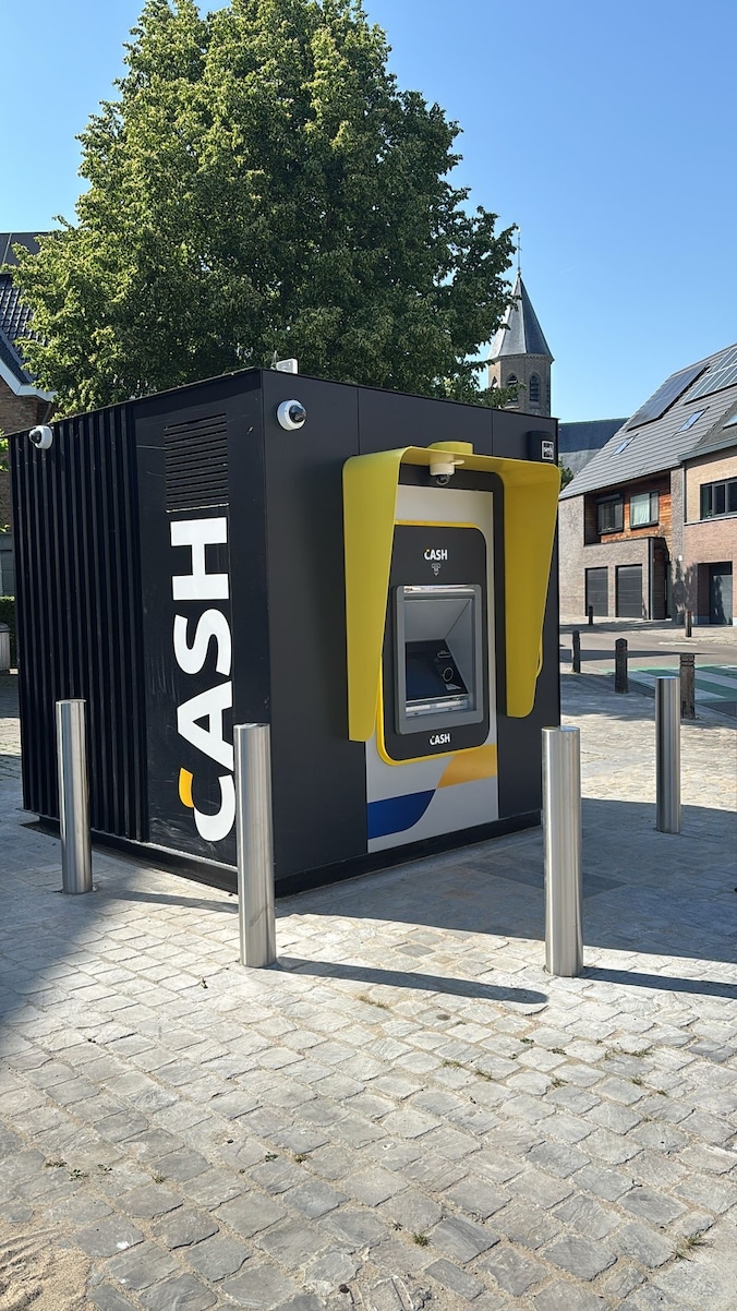 Inwoners Zandvoorde kunnen eindelijk opnieuw cash geld afhalen dicht ...