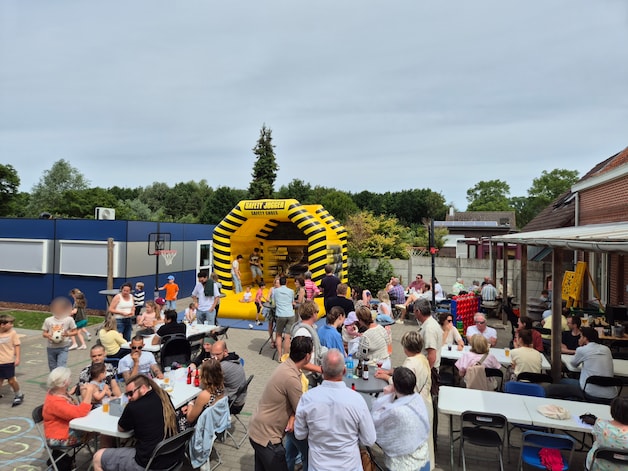 Schoolfeest met een missie: De Kleine Reus verdeelt 800 kilogram ...
