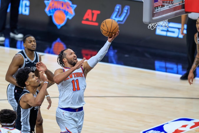 New York gaat uit zijn dak: Knicks winnen eerste wedstrijd NBA Finals ...