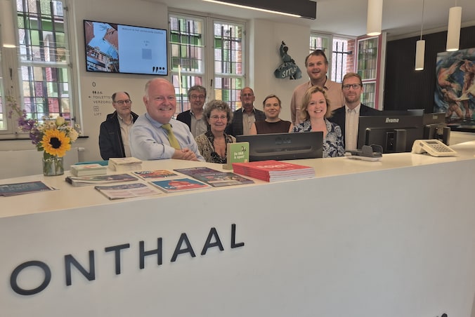 Eeklo opent nieuw centraal Infopunt in stadhuis op Markt: “Elke week 42 ...