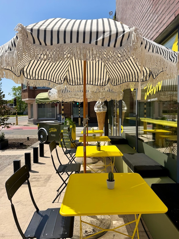 Jann Chocolates in Adegem heeft nu ook een terras: “Nog meer inzetten ...