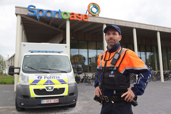 Wijkinspecteur houdt zitdag in Sportkringpark: “Luisteren naar ...