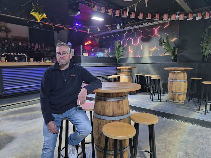 Pieter (42) zoekt overnemer voor danscafé LOCO: “Plek met heel veel ...