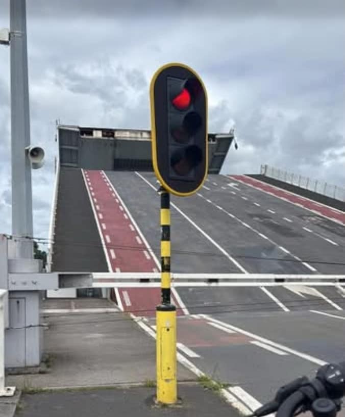 Stroompanne in Zelzate opgelost, Zelzatebrug terug open voor verkeer ...