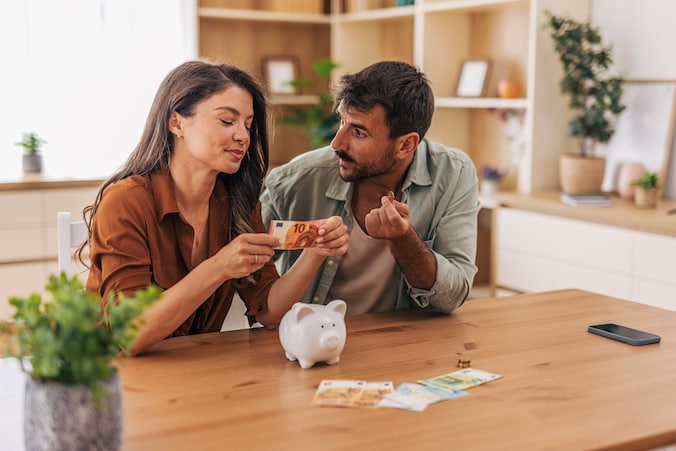 Spenderen of beleggen: wat doe jij met je vakantiegeld? En welk ...