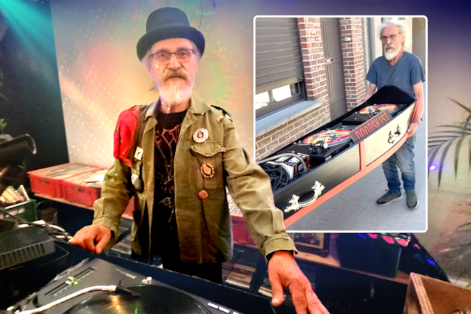 Waarom Rudi (69) al 50 jaar vanuit een doodskist plaatjes draait: “Toen ...