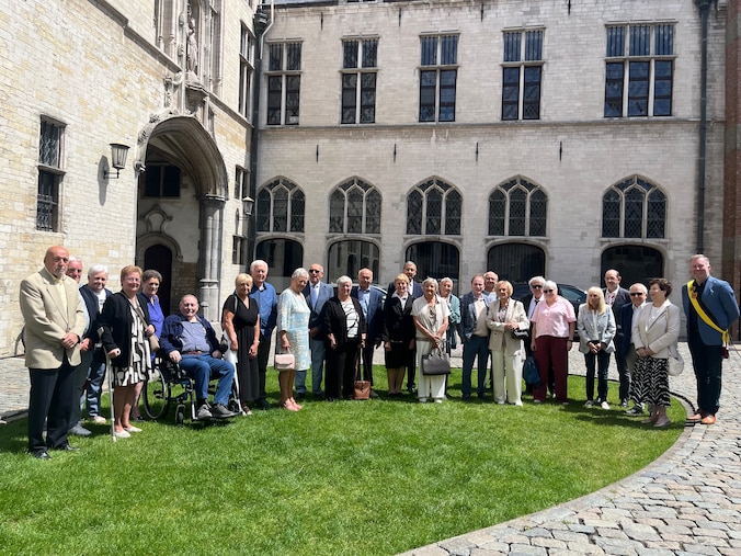 Stad Mechelen zet huwelijksjubilarissen van mei en juni in de ...