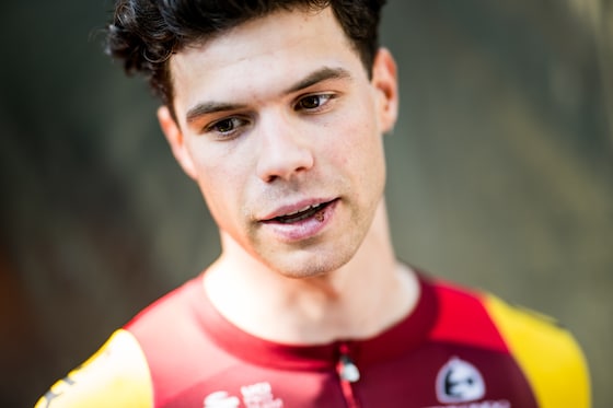 Ondanks verregaande interesse van Ineos: UAE verlengt contract Jhonatan ...