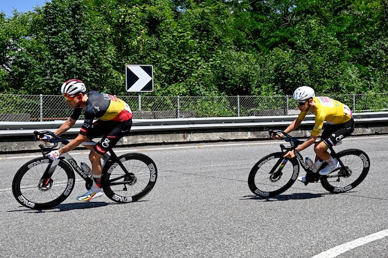 Tim Wellens ment peloton in achtervolging op vroege vlucht met Emiel ...