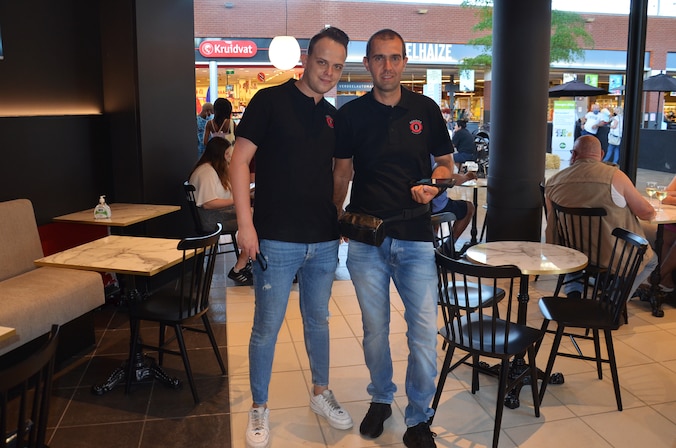 Repoos opent de deuren in Ninia Shopping Center: “Na zeven maanden ...