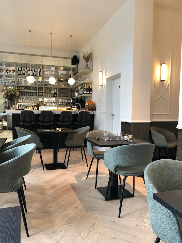 RESTOTIP. Bistro Baptist: gezellig tafelen in het oude gemeentehuis ...