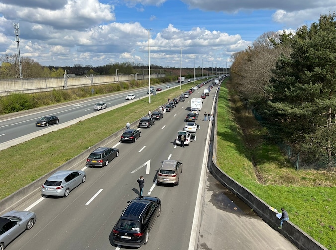 Kwartier file op E19 richting Antwerpen door ongeval ter hoogte van ...