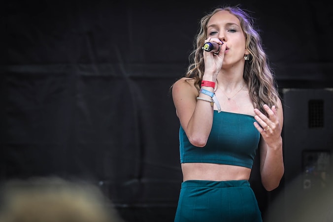 Genkse ZITA brengt nieuwe single uit over uitstelgedrag | Regio | HLN.be