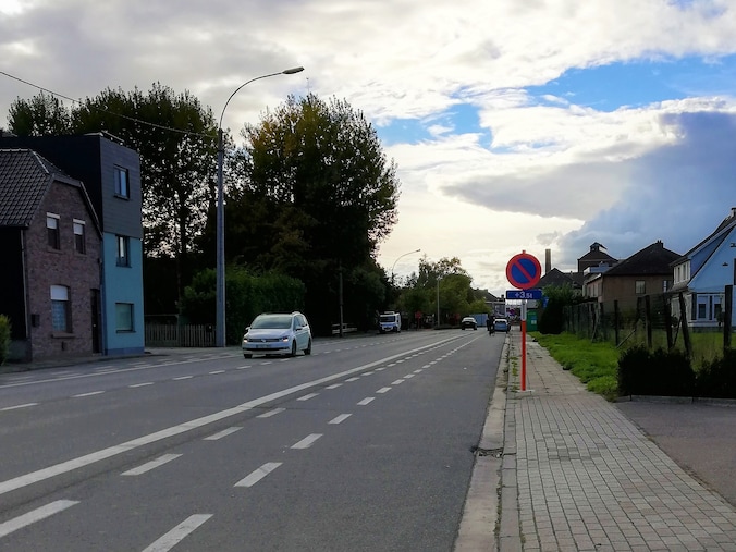 Twee wagens getakeld na aanrijding in Stationsstraat: brandweer komt ...
