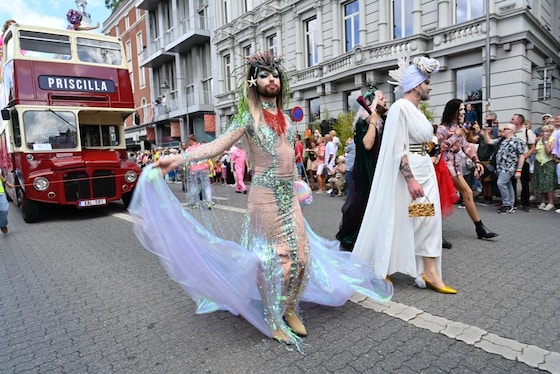 HERBELEEF ANTWERP PRIDE. Parade lokt maar liefst 140.000 mensen ...