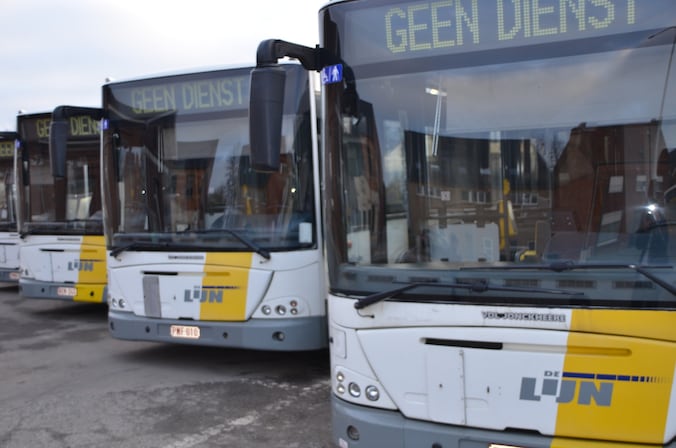 Prijsstijgingen bij De Lijn: zoveel meer gaan tickets en abonnementen ...