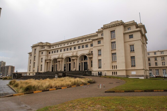 Vlaanderen trekt 10 miljoen euro uit voor renovatie Thermae Palace ...