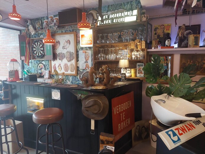 Barbier Mr. Steve neemt op 1 februari nieuwe start in ‘de Pussy Street ...