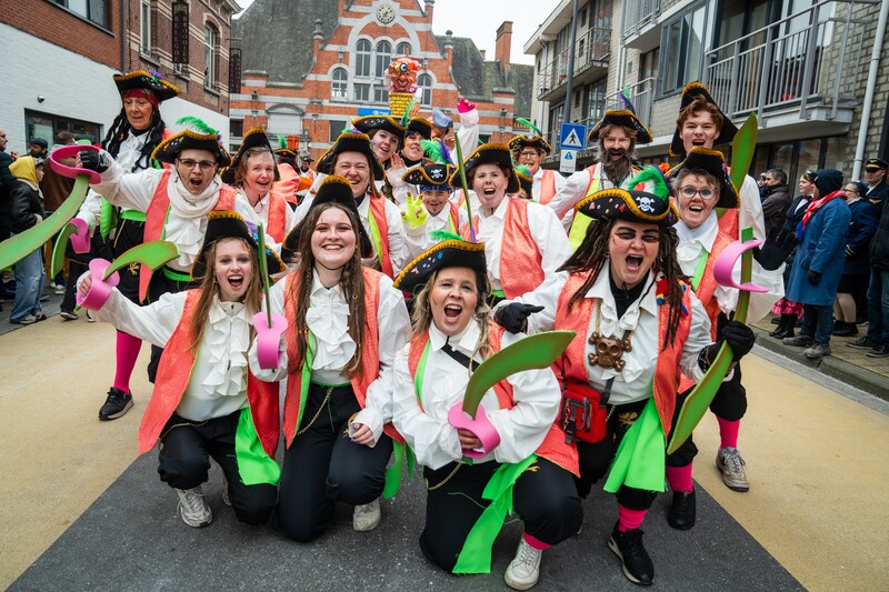 IN BEELD. Carnavalsstoet zorgt voor kleurrijk spektakel in Essen ...