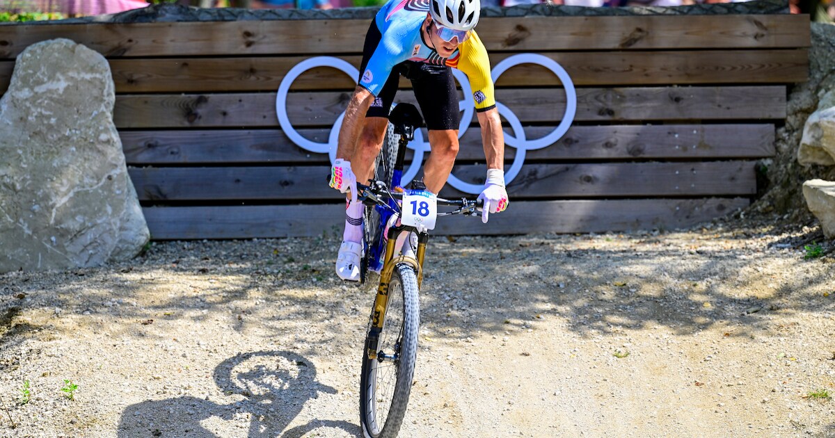 Jens Schuermans werkt MTB-race in Parijs af met polsblessure: “Ik hoop ...