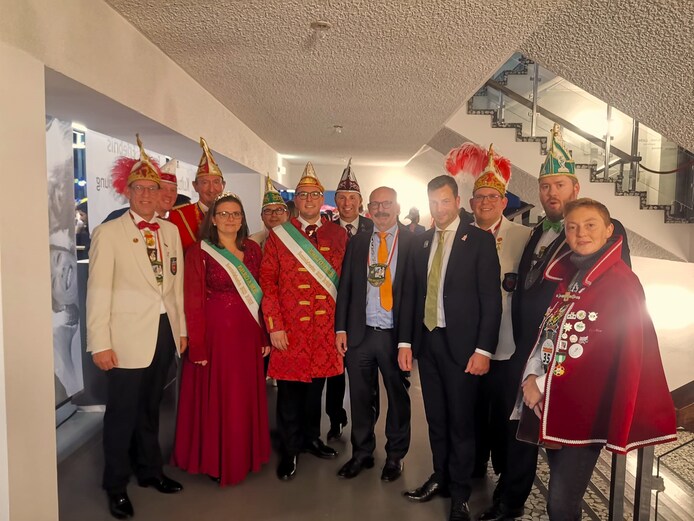 Burgemeester Michaux voerde Bommelsdelegatie aan tijdens aanstelling ...